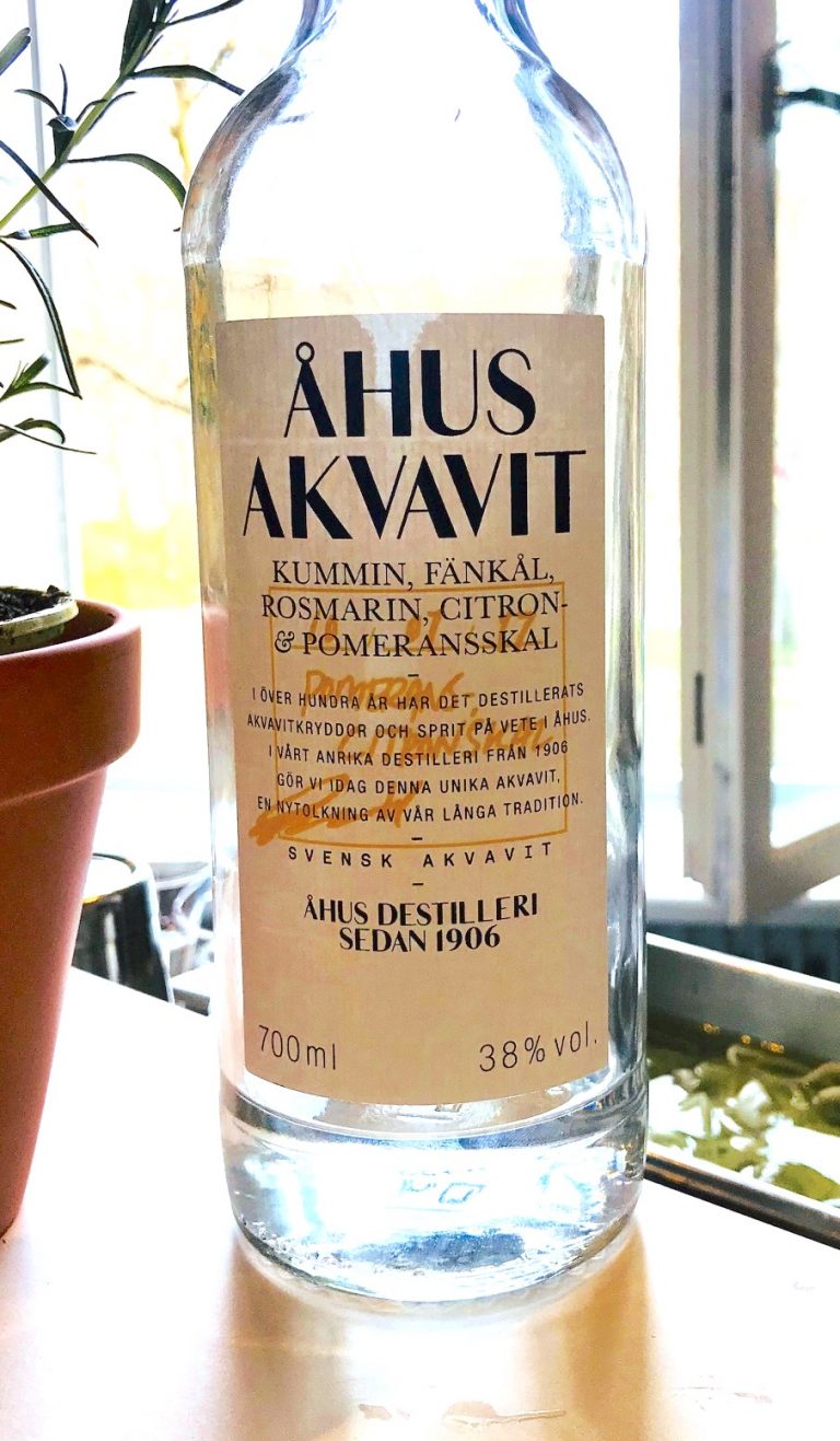 10 tips på bra snapsar till midsommar – klassiker och nyheter 2018