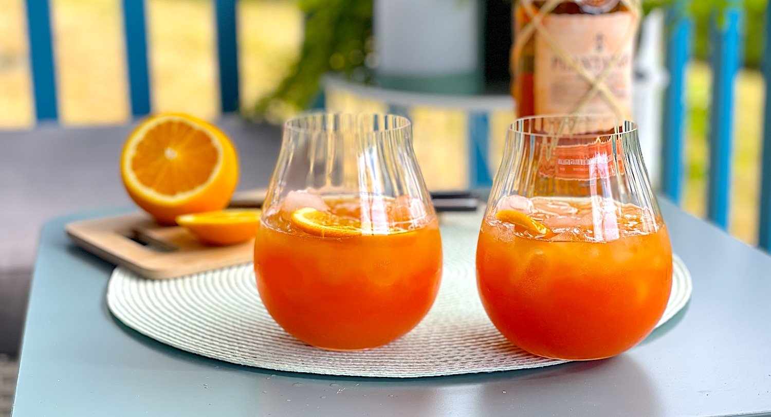 Orange Rum Spritz – recept på enkel romdrink - MatMalin.se