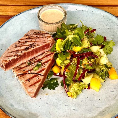 Recept på grillad tonfisk med mangosallad och japansk majonnäs ...